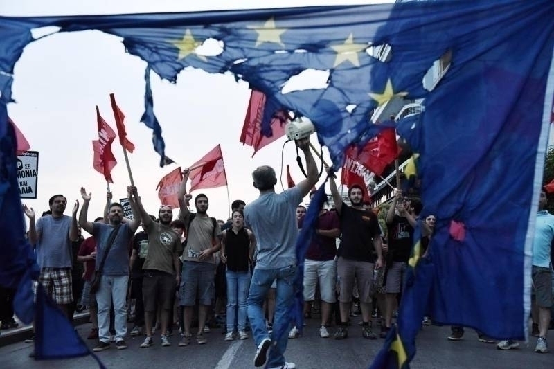 Banche chiuse in Grecia, mercati in tempesta dappertutto - Contropiano