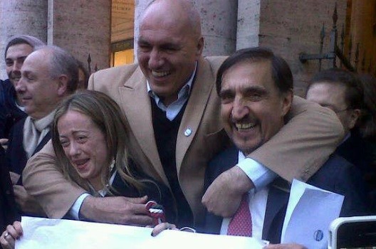 Giorgia Meloni, un falso passato per governare il presente - Contropiano