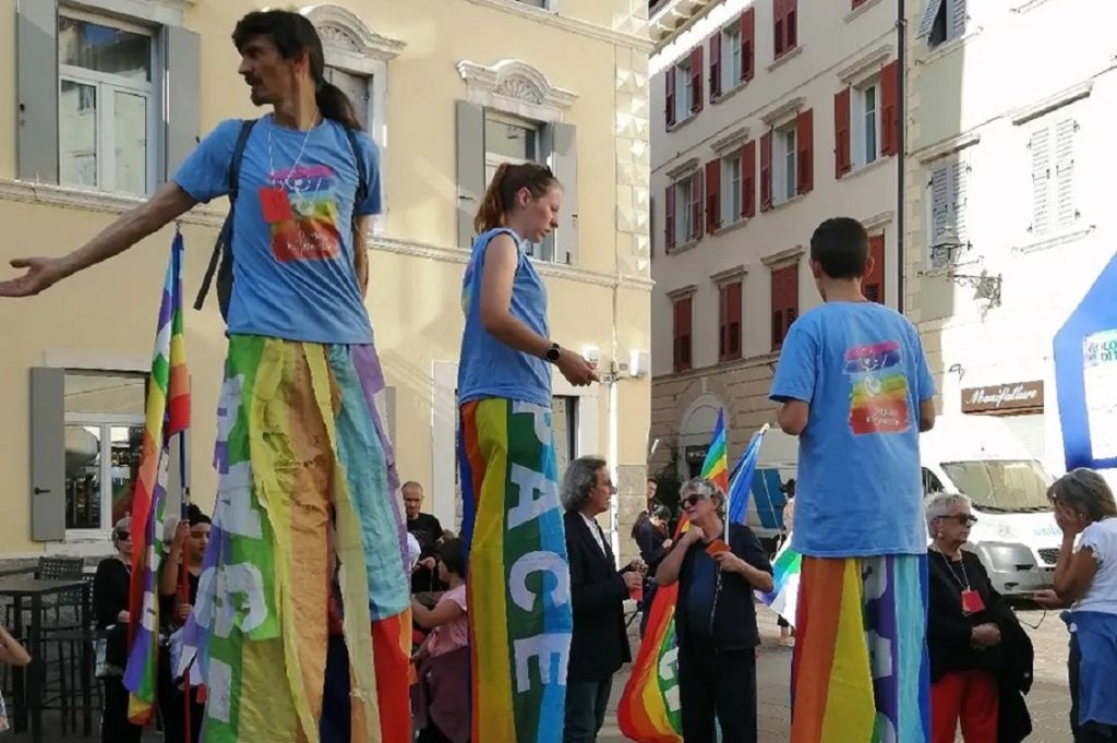 Il Laboratorio Rovereto e le iniziative di attivismo pacifista e ...