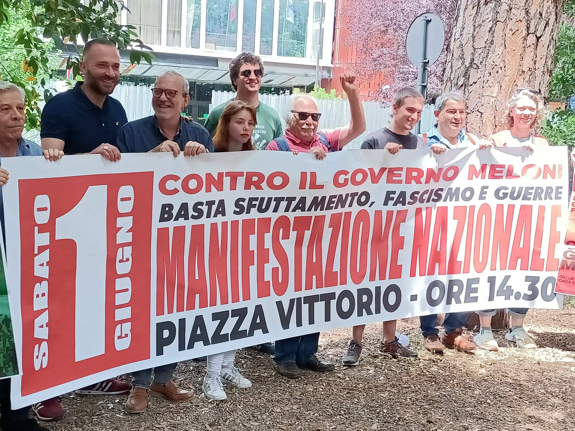 In piazza contro il governo Meloni. La manifestazione nazionale del 1 ...